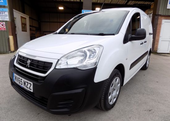 Our Vehicles - Judd Brothers Abergavenny | Commercial Vans Cars 4x4s ...